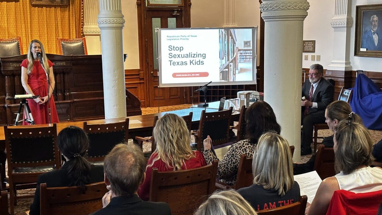 Texas Mom Teaches How To Audit School Libraries for Explicit Books ...