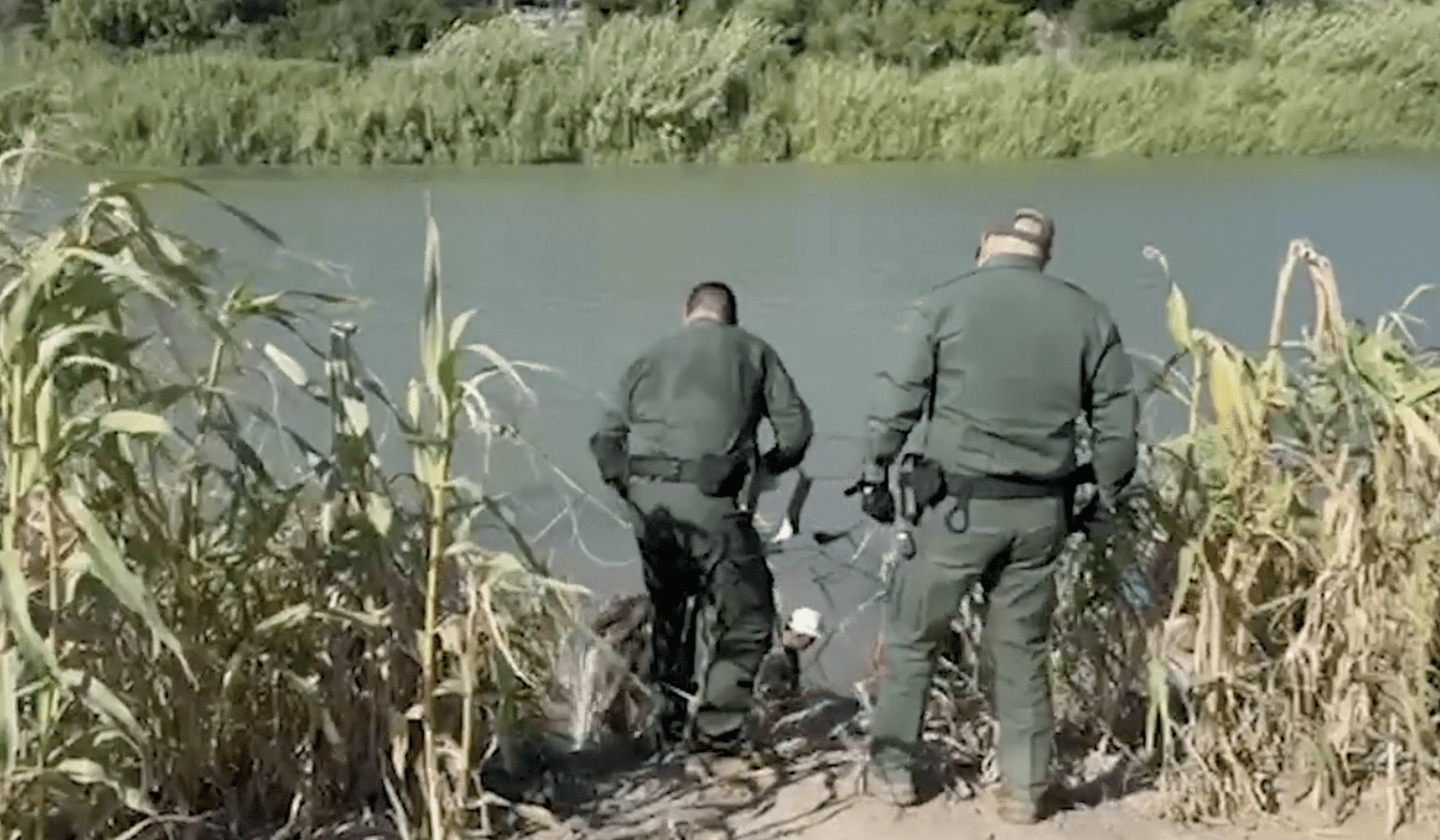 Judge Tells DHS to Stop Cutting Concertina Wire Along Texas Border ...