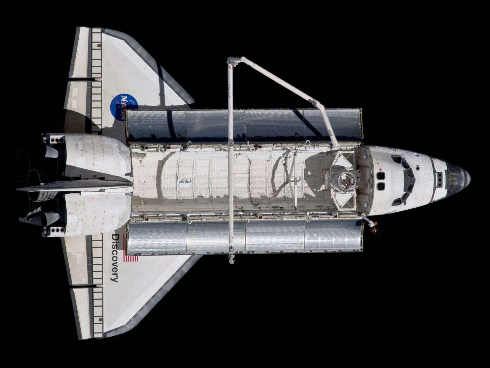 Space Shuttle Discovery Moves to Houston Under US Senate Bill - Texas ...